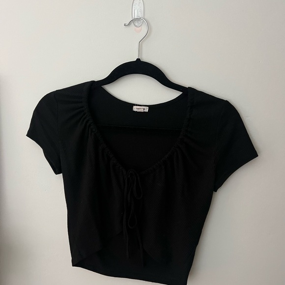 Garage | Tops | Garage Scrunched Front Tie Top | Poshmark